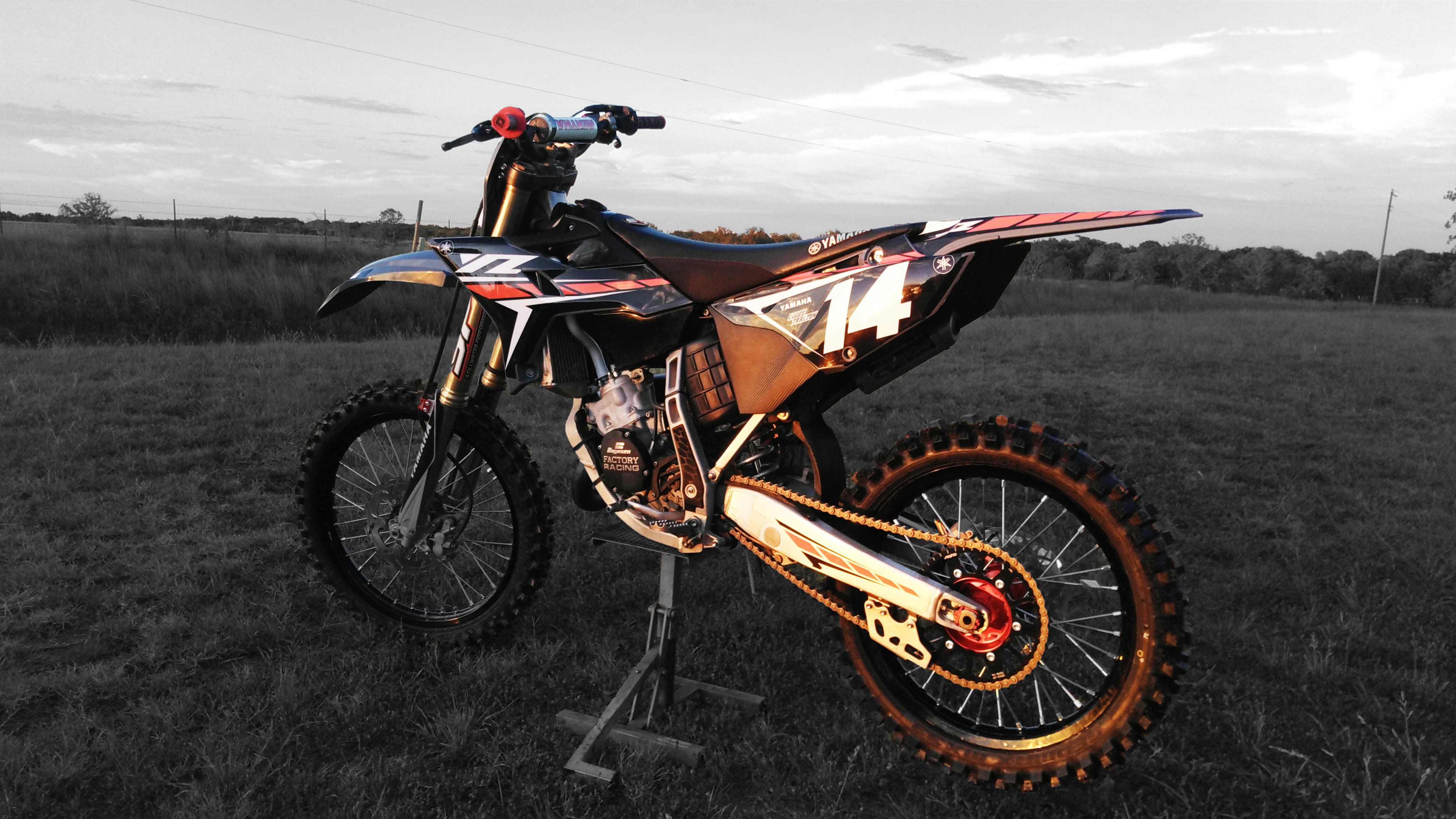 YZ 125 Retro Gray - MX Simulator