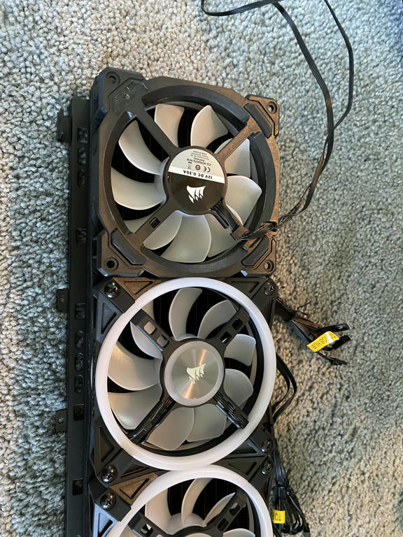Picture request/question about the LL120 fans - Cooling - Corsair Community