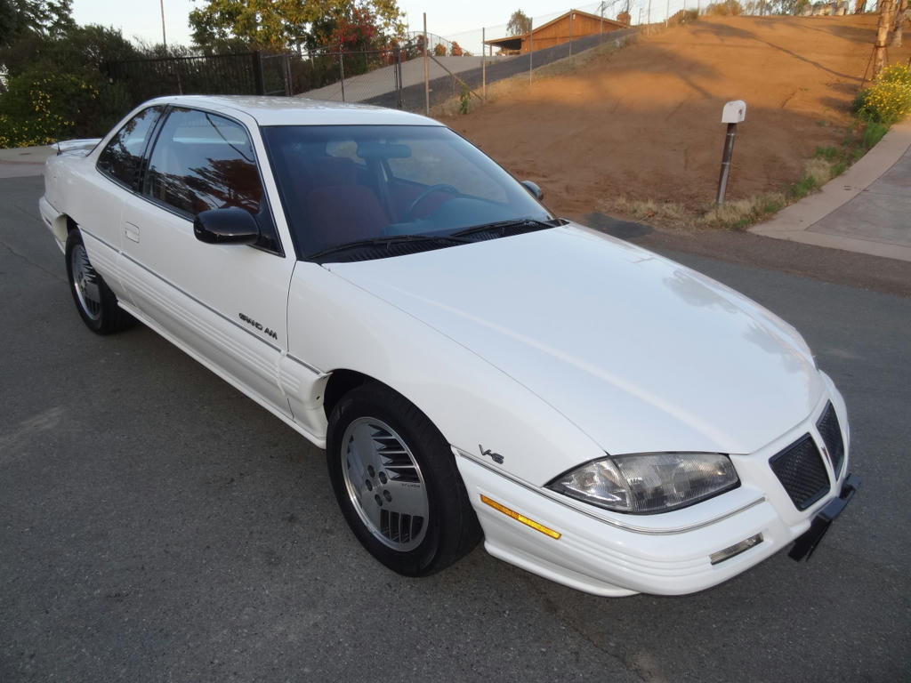 Sell used 2 OWNER 93 Pontaic Grand Am SE Sport Coupe 53K Original Miles ...