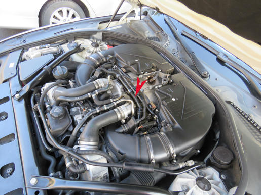 N63TU engine plastic pipe crack, oil leak