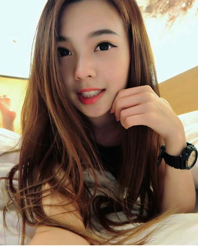 Internet escoge a Mabel Goo como la azafata más sexy del mundo