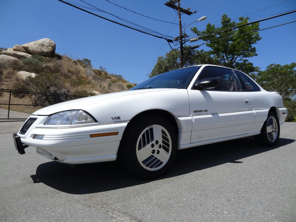 Sell used 2 OWNER 93 Pontaic Grand Am SE Sport Coupe 53K Original Miles ...