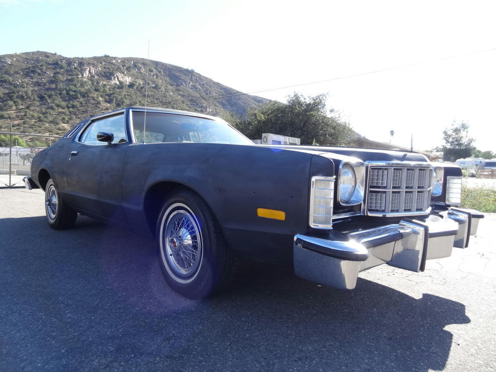 Sell used 76 Ford Elite Torino Coupe 351 V8 Gran Loaded Youngtimer ...