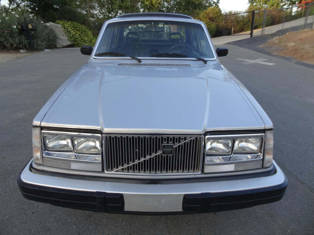 Buy used 80 Volvo 264GLE 264 GLE 260 Sedan 6 Cyl PRV 5-Speed Manual ...