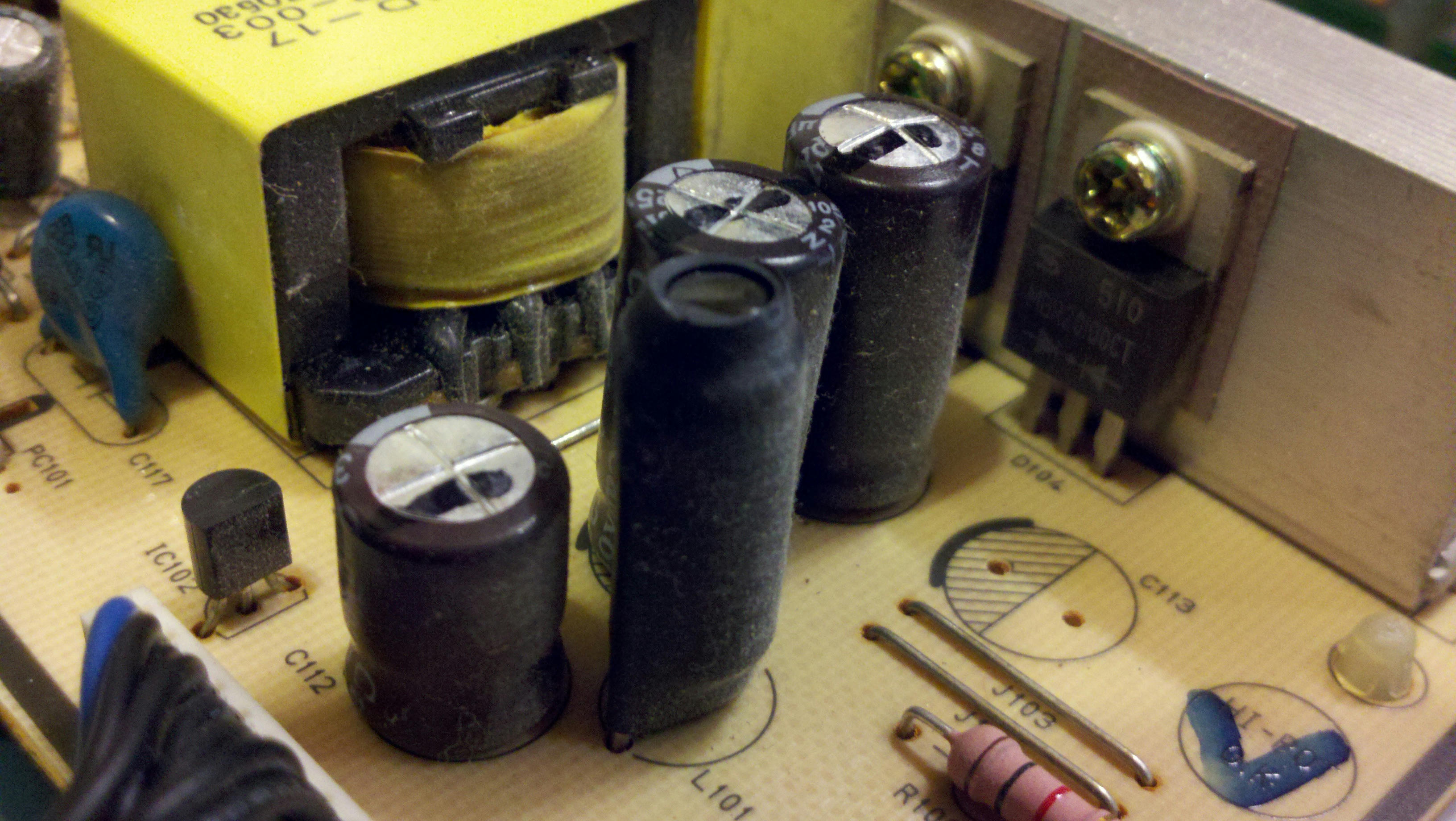 Samsung 204t Blinking Green Light - Badcaps - Capacitor Search Engine